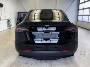 Melns Tesla Model Y 2024 Radviliškis, ar dzinēja tilpumu 0.00 L un nobraukumu 67 tūkst. km par 24986 €, foto 8 vietnē AUTOMOTO.COM.LV