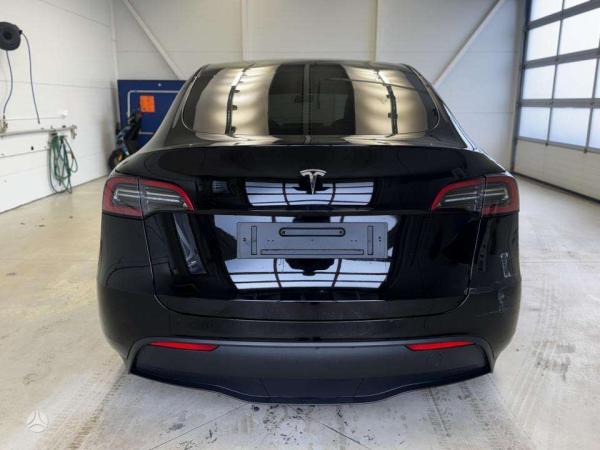 Melns Tesla Model Y 2024 Radviliškis, ar dzinēja tilpumu 0.00 L un nobraukumu 67 tūkst. km par 24744 €, foto 7 vietnē AUTOMOTO.COM.LV