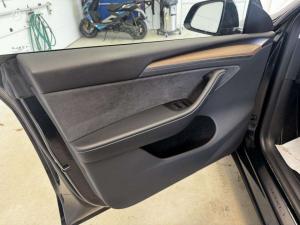 Melns Tesla Model Y 2024 Radviliškis, ar dzinēja tilpumu 0.00 L un nobraukumu 67 tūkst. km par 24744 €, foto 14 vietnē AUTOMOTO.COM.LV