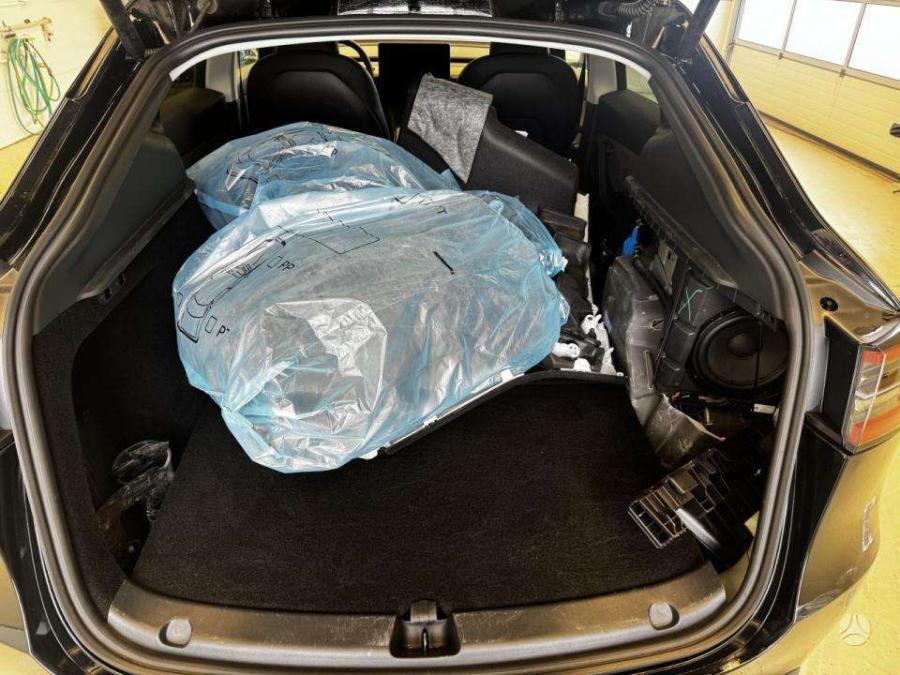 Melns Tesla Model Y 2024 Radviliškis, ar dzinēja tilpumu 0.00 L un nobraukumu 67 tūkst. km par 24744 €, foto 17 vietnē AUTOMOTO.COM.LV