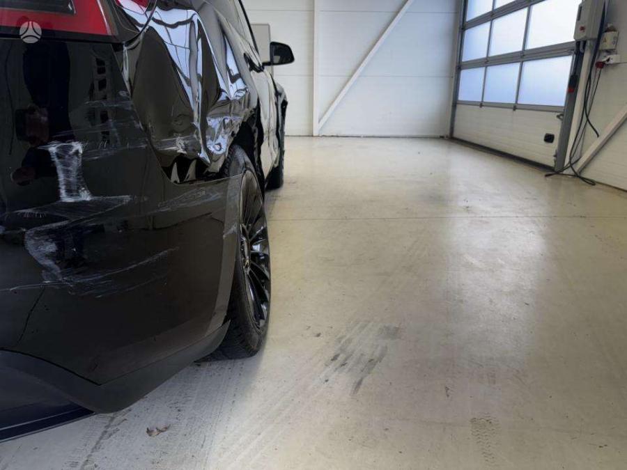 Melns Tesla Model Y 2024 Radviliškis, ar dzinēja tilpumu 0.00 L un nobraukumu 67 tūkst. km par 24744 €, foto 34 vietnē AUTOMOTO.COM.LV