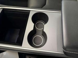 Melns Tesla Model Y 2024 Radviliškis, ar dzinēja tilpumu 0.00 L un nobraukumu 67 tūkst. km par 24744 €, foto 36 vietnē AUTOMOTO.COM.LV