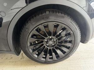 Melns Tesla Model Y 2024 Radviliškis, ar dzinēja tilpumu 0.00 L un nobraukumu 67 tūkst. km par 24744 €, foto 39 vietnē AUTOMOTO.COM.LV