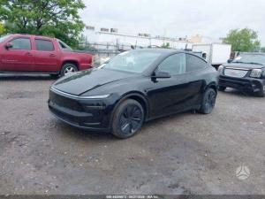 Melns Tesla Model Y 2026 Klaipėda, ar dzinēja tilpumu 0.00 L un nobraukumu 17 tūkst. km par 18950 €, foto 3 vietnē AUTOMOTO.COM.LV