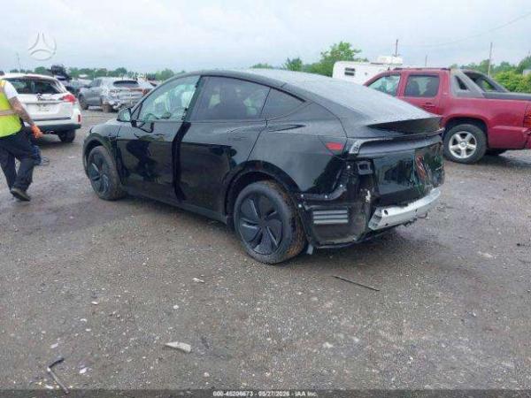 Black Tesla Model Y 2026 in Klaipeda, with an engine capacity of 0.00 L and mileage of 17 thousand km for 18950 €, photo 3 on AUTOMOTO.COM.LV