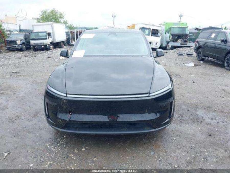 Melns Tesla Model Y 2026 Klaipėda, ar dzinēja tilpumu 0.00 L un nobraukumu 17 tūkst. km par 18950 €, foto 7 vietnē AUTOMOTO.COM.LV