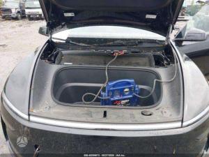 Melns Tesla Model Y 2026 Klaipėda, ar dzinēja tilpumu 0.00 L un nobraukumu 17 tūkst. km par 18950 €, foto 11 vietnē AUTOMOTO.COM.LV