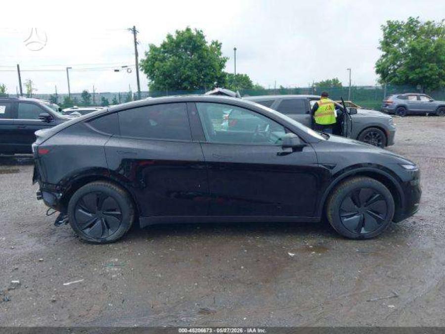 Melns Tesla Model Y 2026 Klaipėda, ar dzinēja tilpumu 0.00 L un nobraukumu 17 tūkst. km par 18950 €, foto 14 vietnē AUTOMOTO.COM.LV