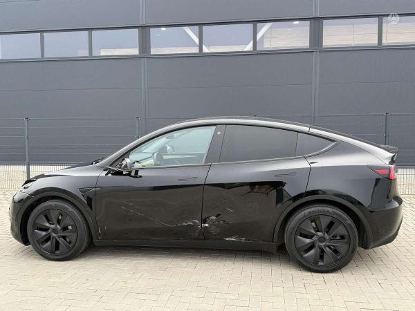 Melns Tesla Model Y 2022 Kauņa, ar dzinēja tilpumu 0.00 L un nobraukumu 62 tūkst. km par 17500 €, foto 8 vietnē AUTOMOTO.COM.LV