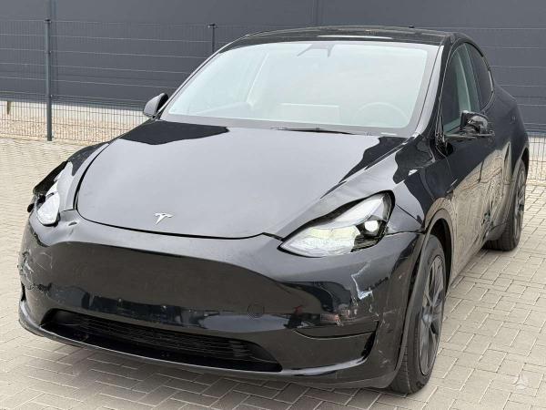 Melns Tesla Model Y 2022 Kauņa, ar dzinēja tilpumu 0.00 L un nobraukumu 62 tūkst. km par 17500 €, foto 9 vietnē AUTOMOTO.COM.LV