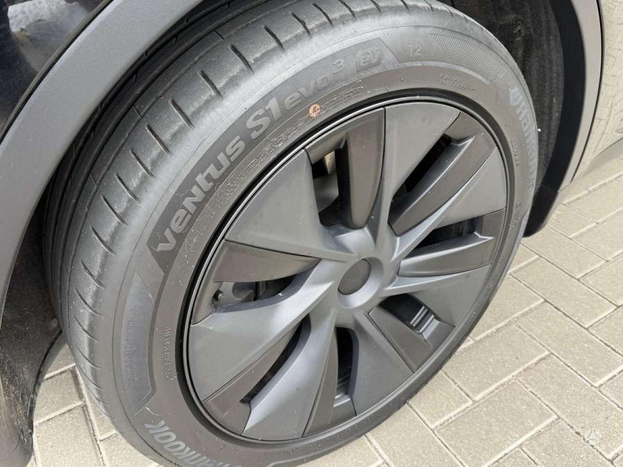 Melns Tesla Model Y 2022 Kauņa, ar dzinēja tilpumu 0.00 L un nobraukumu 62 tūkst. km par 17500 €, foto 21 vietnē AUTOMOTO.COM.LV