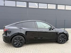Melns Tesla Model Y 2022 Kauņa, ar dzinēja tilpumu 0.00 L un nobraukumu 62 tūkst. km par 17500 €, foto  vietnē AUTOMOTO.COM.LV