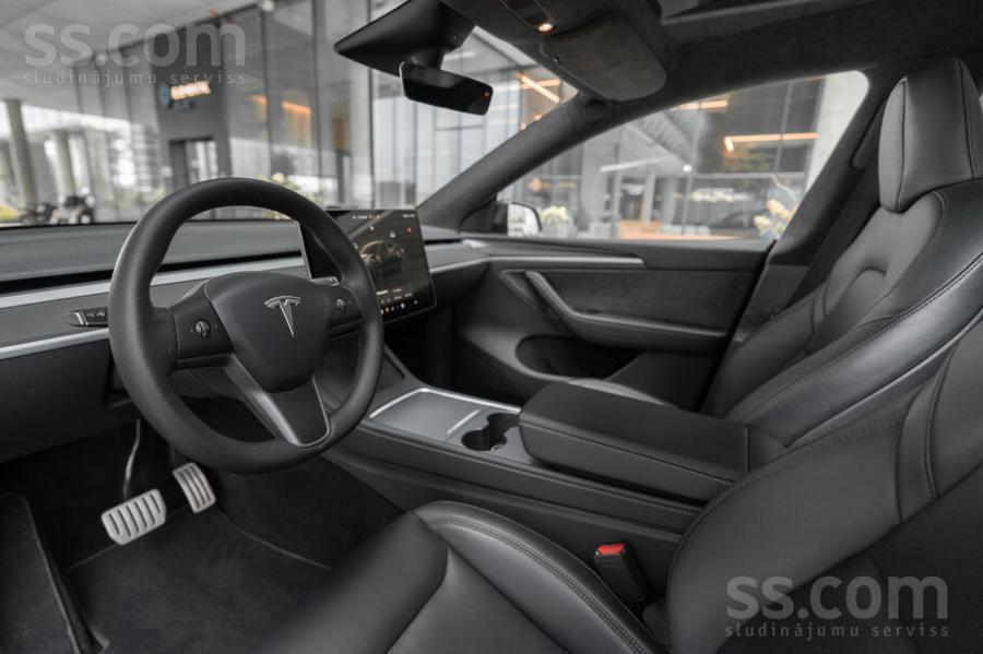 Melns Tesla Model Y 2022 Rīga, ar dzinēja tilpumu 0.00 L un nobraukumu 45 tūkst. km par 35555 €, foto 8 vietnē AUTOMOTO.COM.LV