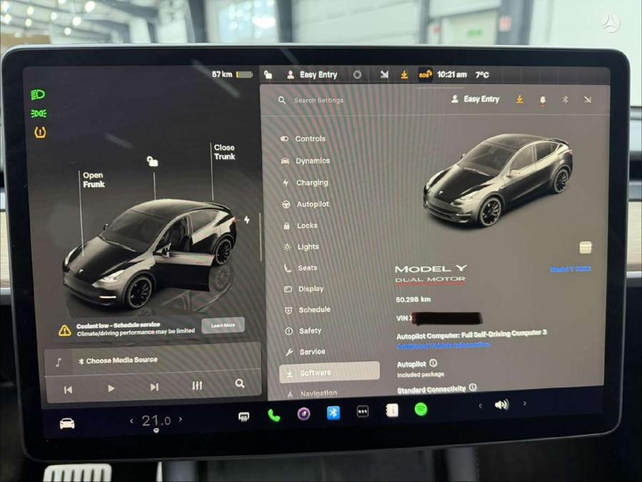 Black Tesla Model Y 2022 in Kaunas, with an engine capacity of 0.00 L and mileage of 50 thousand km for 23500 €, photo 10 on AUTOMOTO.COM.LV