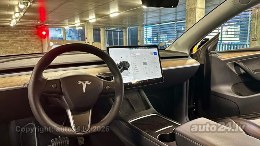 Melns Tesla Model Y 2022 Tallina, ar dzinēja tilpumu 0.00 L un nobraukumu 73 tūkst. km par 33900 €, foto 8 vietnē AUTOMOTO.COM.LV