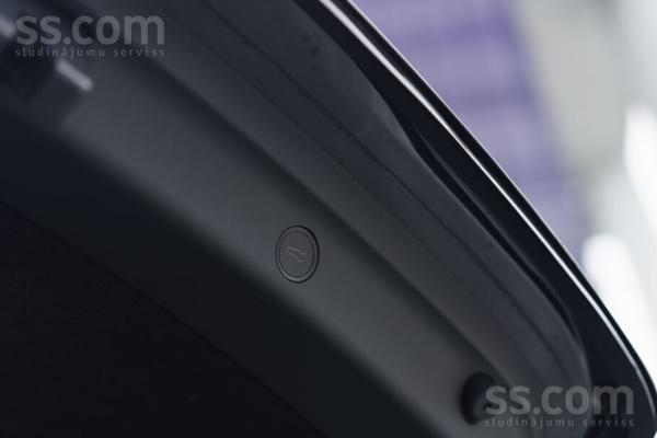 Melns Tesla Model Y 2022 Rīga, ar dzinēja tilpumu 0.00 L un nobraukumu 40 tūkst. km par 34800 €, foto 9 vietnē AUTOMOTO.COM.LV