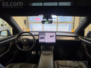 Melns Tesla Model Y 2022 Rīga, ar dzinēja tilpumu 0.00 L un nobraukumu 40 tūkst. km par 34800 €, foto 16 vietnē AUTOMOTO.COM.LV