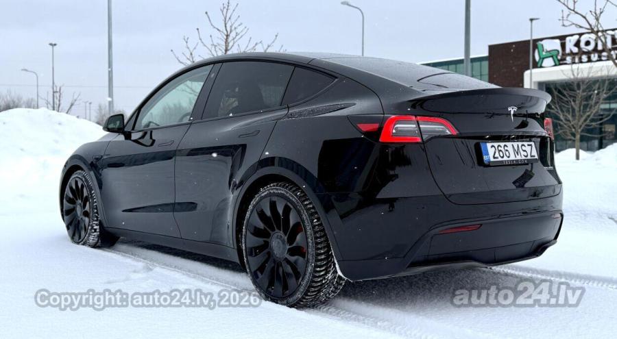 Black Tesla Model Y 2023 in Tallinn, with an engine capacity of 0.00 L and mileage of 65 thousand km for 36500 €, photo 2 on AUTOMOTO.COM.LV