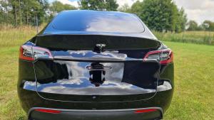 Black Tesla Model Y 2023 in Kaisiadorys, with an engine capacity of 0.00 L and mileage of 54 thousand km for 27900 €, photo 5 on AUTOMOTO.COM.LV