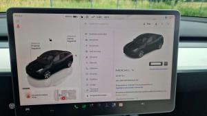 Black Tesla Model Y 2023 in Kaisiadorys, with an engine capacity of 0.00 L and mileage of 54 thousand km for 27900 €, photo 8 on AUTOMOTO.COM.LV