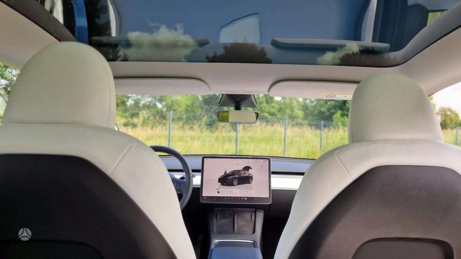 Black Tesla Model Y 2023 in Kaisiadorys, with an engine capacity of 0.00 L and mileage of 54 thousand km for 27900 €, photo 18 on AUTOMOTO.COM.LV