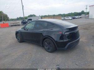 Melns Tesla Model Y 2026 Klaipėda, ar dzinēja tilpumu 0.00 L un nobraukumu 17 tūkst. km par 18000 €, foto 5 vietnē AUTOMOTO.COM.LV