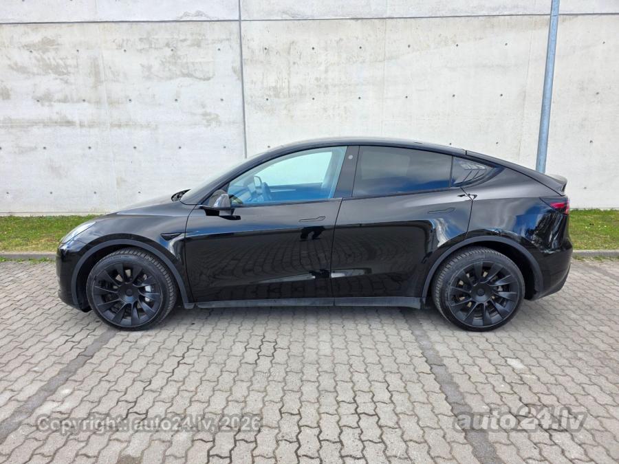Melns Tesla Model Y 2021 Viljandi, ar dzinēja tilpumu 0.00 L un nobraukumu 88 tūkst. km par 32500 €, foto 8 vietnē AUTOMOTO.COM.LV