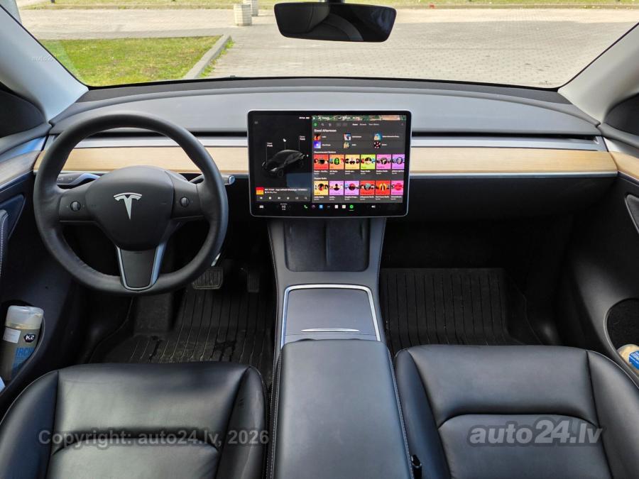 Melns Tesla Model Y 2021 Viljandi, ar dzinēja tilpumu 0.00 L un nobraukumu 88 tūkst. km par 32500 €, foto 12 vietnē AUTOMOTO.COM.LV