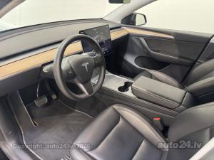 Melns Tesla Model Y 2022 Tallina, ar dzinēja tilpumu 0.00 L un nobraukumu 46 tūkst. km par 36900 €, foto 12 vietnē AUTOMOTO.COM.LV