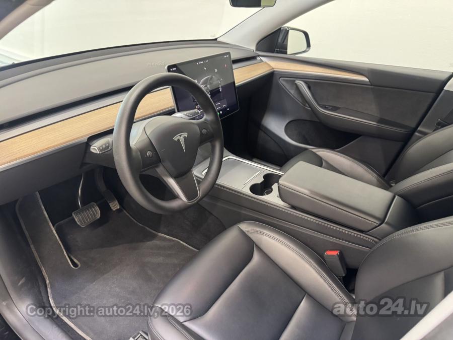 Melns Tesla Model Y 2022 Tallina, ar dzinēja tilpumu 0.00 L un nobraukumu 46 tūkst. km par 36900 €, foto 12 vietnē AUTOMOTO.COM.LV