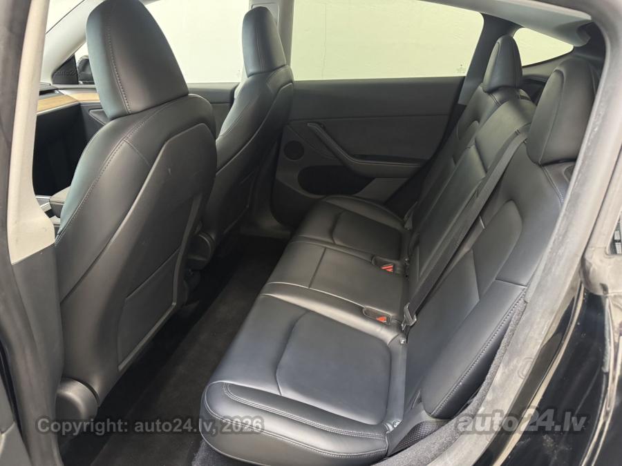 Melns Tesla Model Y 2022 Tallina, ar dzinēja tilpumu 0.00 L un nobraukumu 46 tūkst. km par 36900 €, foto 14 vietnē AUTOMOTO.COM.LV