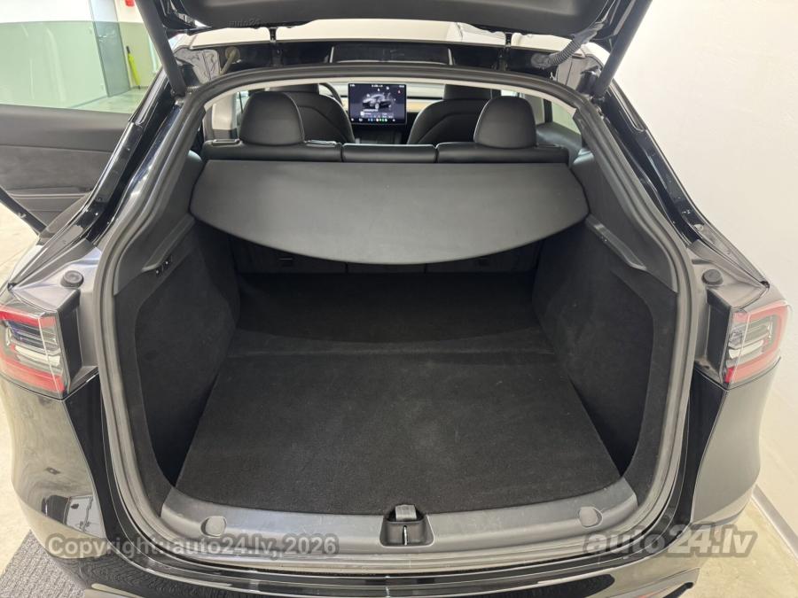 Melns Tesla Model Y 2022 Tallina, ar dzinēja tilpumu 0.00 L un nobraukumu 46 tūkst. km par 36900 €, foto 16 vietnē AUTOMOTO.COM.LV