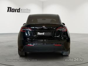 Black Tesla Model Y 2022 in Tallinn, with an engine capacity of 0.00 L and mileage of 76 thousand km for 37900 €, photo 5 on AUTOMOTO.COM.LV