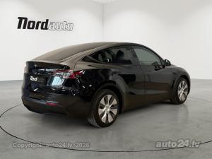 Black Tesla Model Y 2022 in Tallinn, with an engine capacity of 0.00 L and mileage of 36 thousand km for 38900 €, photo 3 on AUTOMOTO.COM.LV
