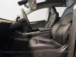 Black Tesla Model Y 2022 in Tallinn, with an engine capacity of 0.00 L and mileage of 36 thousand km for 38900 €, photo 6 on AUTOMOTO.COM.LV