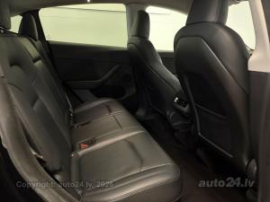 Black Tesla Model Y 2022 in Tallinn, with an engine capacity of 0.00 L and mileage of 36 thousand km for 38900 €, photo 9 on AUTOMOTO.COM.LV
