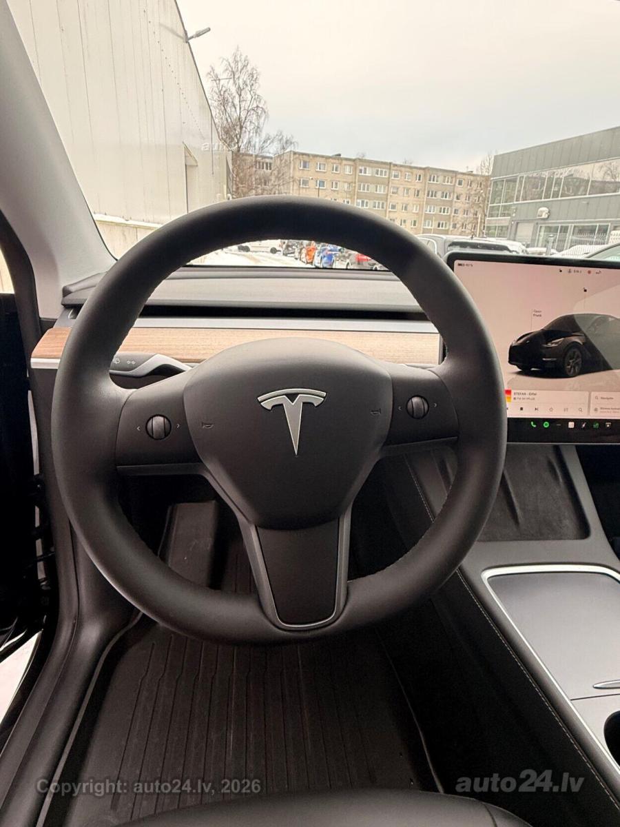 Melns Tesla Model Y 2023 Tallina, ar dzinēja tilpumu 0.00 L un nobraukumu 39 tūkst. km par 39990 €, foto 10 vietnē AUTOMOTO.COM.LV