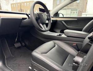 Melns Tesla Model Y 2023 Tallina, ar dzinēja tilpumu 0.00 L un nobraukumu 39 tūkst. km par 39990 €, foto 13 vietnē AUTOMOTO.COM.LV