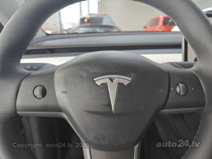 Melns Tesla Model Y 2023 Tallina, ar dzinēja tilpumu 0.00 L un nobraukumu 82 tūkst. km par 34800 €, foto 8 vietnē AUTOMOTO.COM.LV
