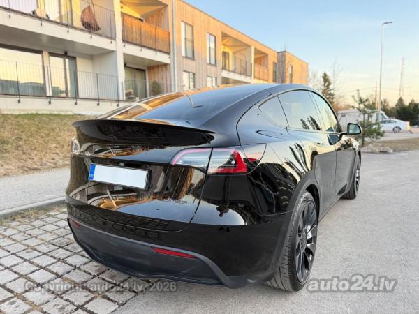 Melns Tesla Model Y 2023 Tallina, ar dzinēja tilpumu 0.00 L un nobraukumu 82 tūkst. km par 34800 €, foto 9 vietnē AUTOMOTO.COM.LV