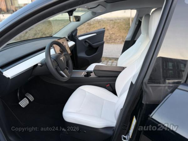 Melns Tesla Model Y 2023 Tallina, ar dzinēja tilpumu 0.00 L un nobraukumu 82 tūkst. km par 34800 €, foto 11 vietnē AUTOMOTO.COM.LV