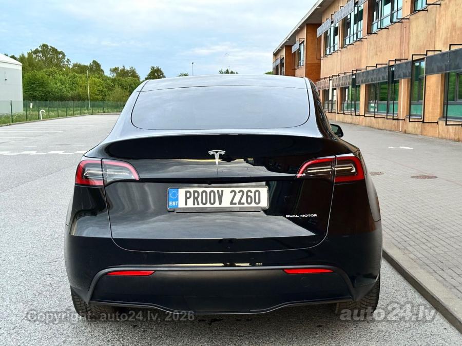 Melns Tesla Model Y 2023 Tallina, ar dzinēja tilpumu 0.00 L un nobraukumu 95 tūkst. km par 34800 €, foto 5 vietnē AUTOMOTO.COM.LV
