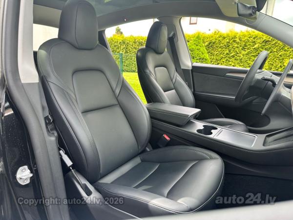 Black Tesla Model Y 2023 in Tallinn, with an engine capacity of 0.00 L and mileage of 95 thousand km for 34800 €, photo 10 on AUTOMOTO.COM.LV