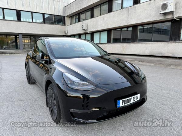 Melns Tesla Model Y 2023 Tallina, ar dzinēja tilpumu 0.00 L un nobraukumu 90 tūkst. km par 34800 €, foto 1 vietnē AUTOMOTO.COM.LV