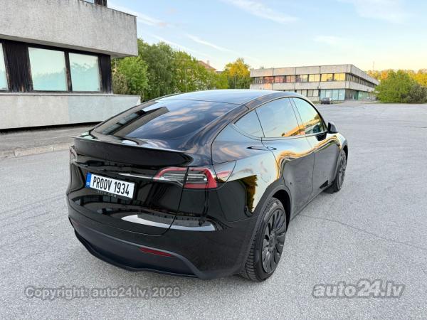Melns Tesla Model Y 2023 Tallina, ar dzinēja tilpumu 0.00 L un nobraukumu 90 tūkst. km par 34800 €, foto 8 vietnē AUTOMOTO.COM.LV
