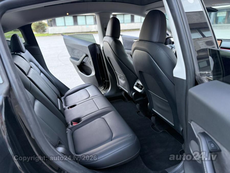 Black Tesla Model Y 2023 in Tallinn, with an engine capacity of 0.00 L and mileage of 90 thousand km for 34800 €, photo 16 on AUTOMOTO.COM.LV