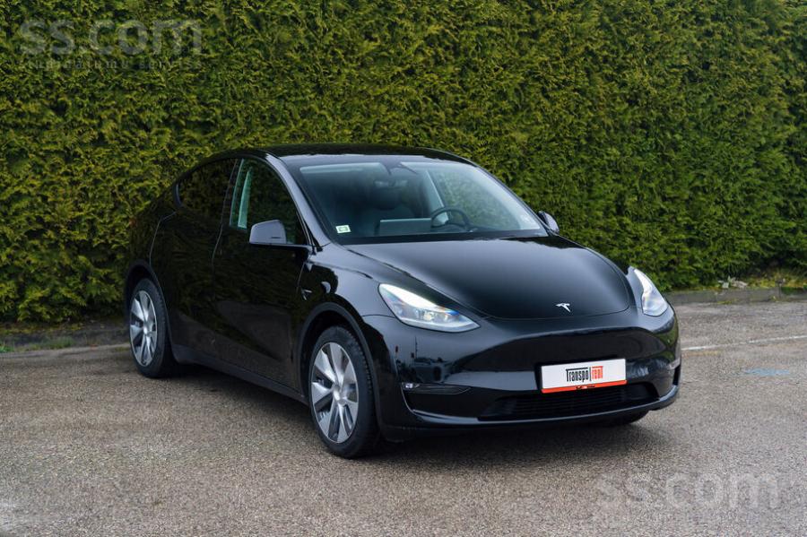 Melns Tesla Model Y 2023 Rīga, ar dzinēja tilpumu 0.00 L un nobraukumu 42 tūkst. km par 38500 €, foto 4 vietnē AUTOMOTO.COM.LV