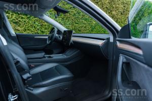 Melns Tesla Model Y 2023 Rīga, ar dzinēja tilpumu 0.00 L un nobraukumu 42 tūkst. km par 38500 €, foto 14 vietnē AUTOMOTO.COM.LV