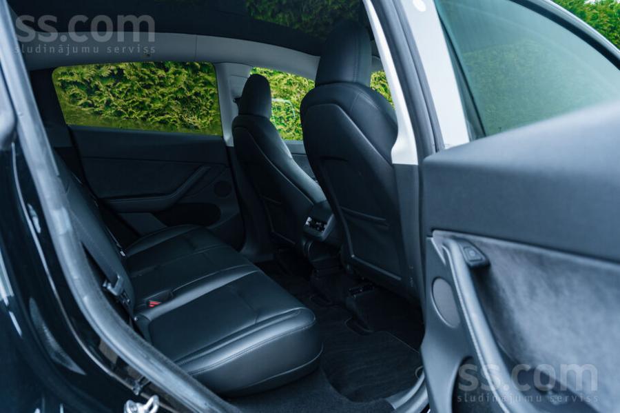 Melns Tesla Model Y 2023 Rīga, ar dzinēja tilpumu 0.00 L un nobraukumu 42 tūkst. km par 38500 €, foto 16 vietnē AUTOMOTO.COM.LV