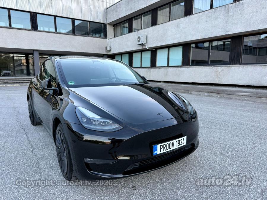 Melns Tesla Model Y 2023 Tallina, ar dzinēja tilpumu 0.00 L un nobraukumu 114 tūkst. km par 32900 €, foto 3 vietnē AUTOMOTO.COM.LV